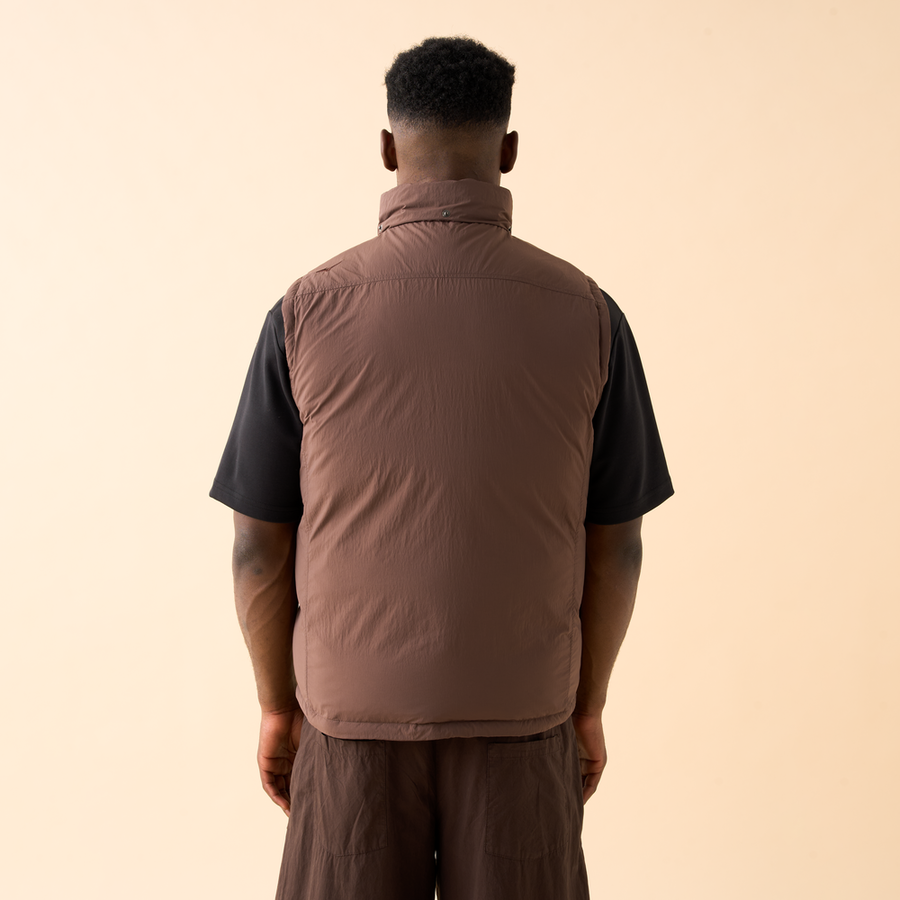 BT Nylon taslan Down Vest - Brown | Men Clothing | Mizuno UK