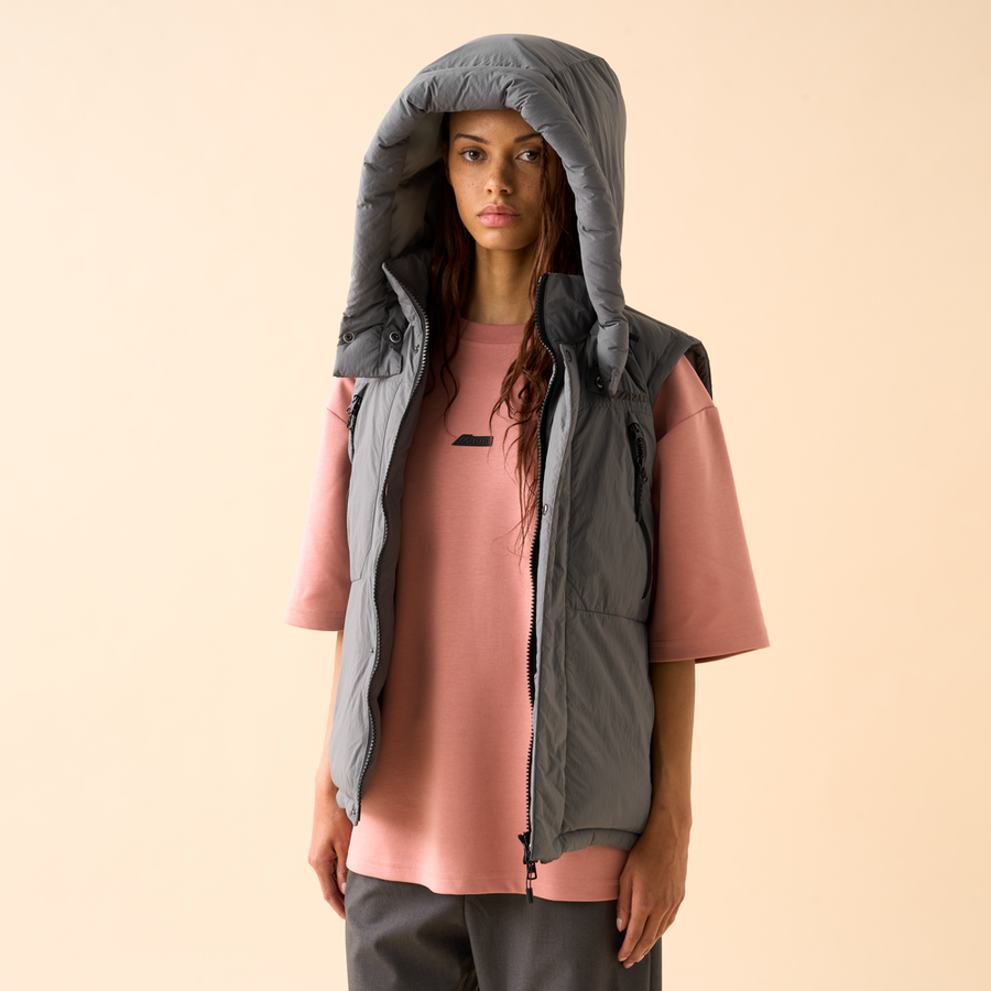 BT Nylon taslan Down Vest - Grey | Men Clothing | Mizuno Belgium